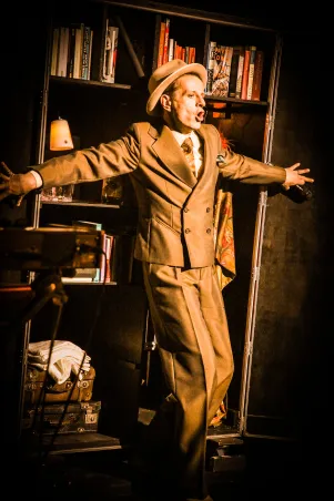 “Heroes” | berliner-ensemble